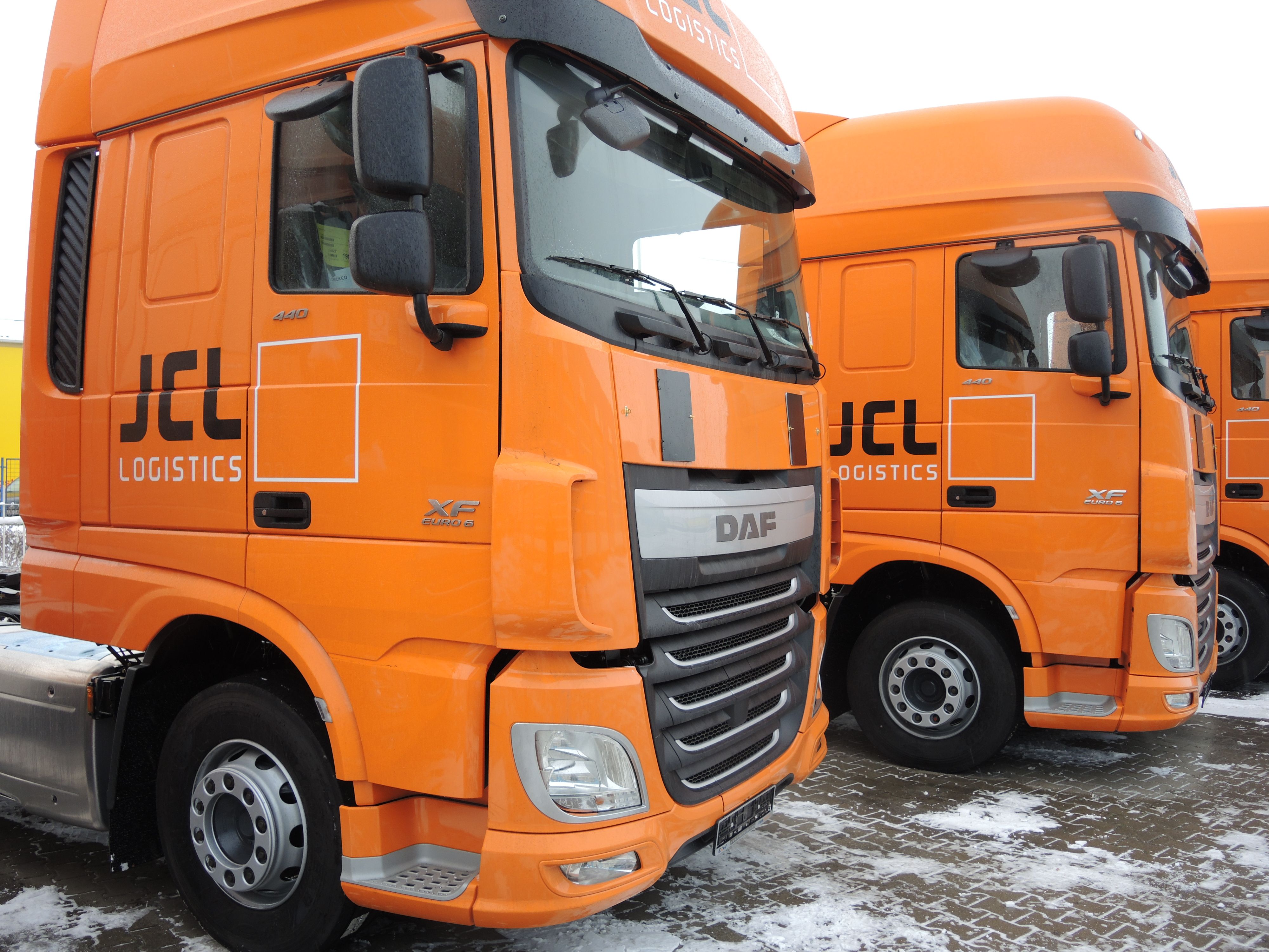 EVW Holding a livrat 17 vehicule către JCL Logistics | Revista ...