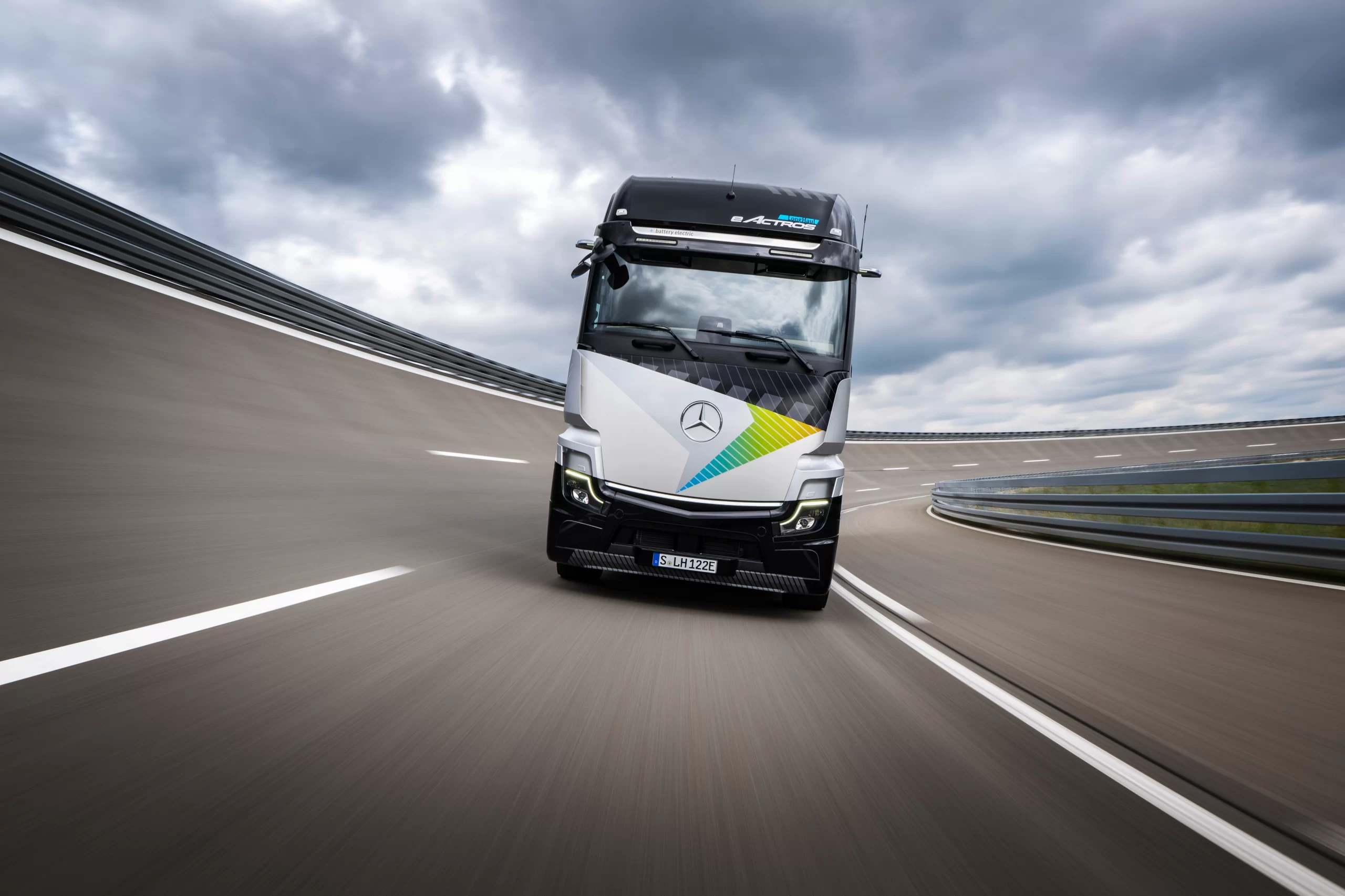 eActros 600, prezentat în premieră mondială în octombrie